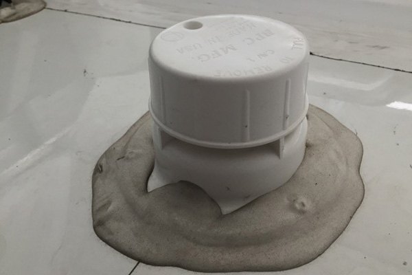 Lippert® 389380 - 360 Siphon™ Black Sewer Vent - CAMPERiD.com